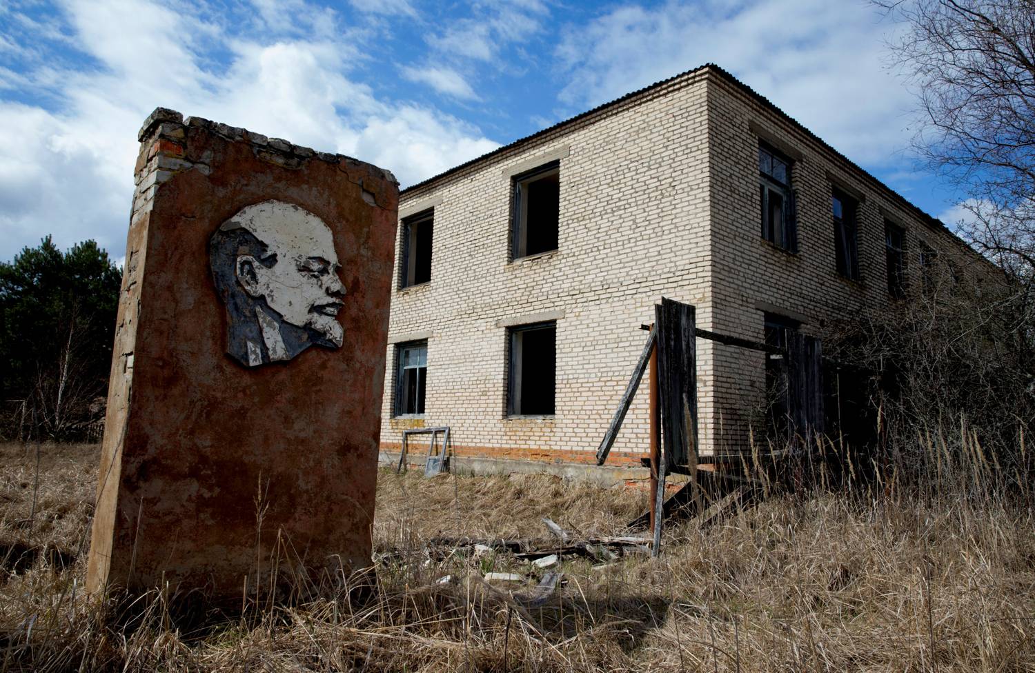 In photos: Monuments of Lenin a century after Russian Revolution - The ...