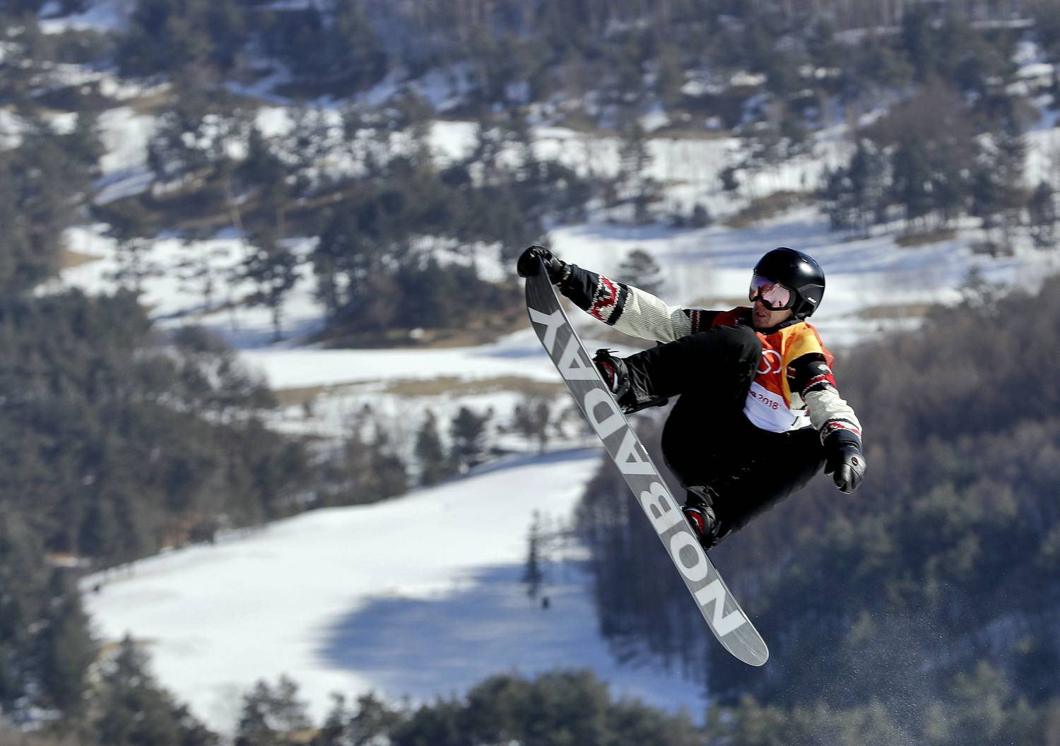 In Photos: Canadian athletes compete and win on Day 2 at Pyeongchang ...