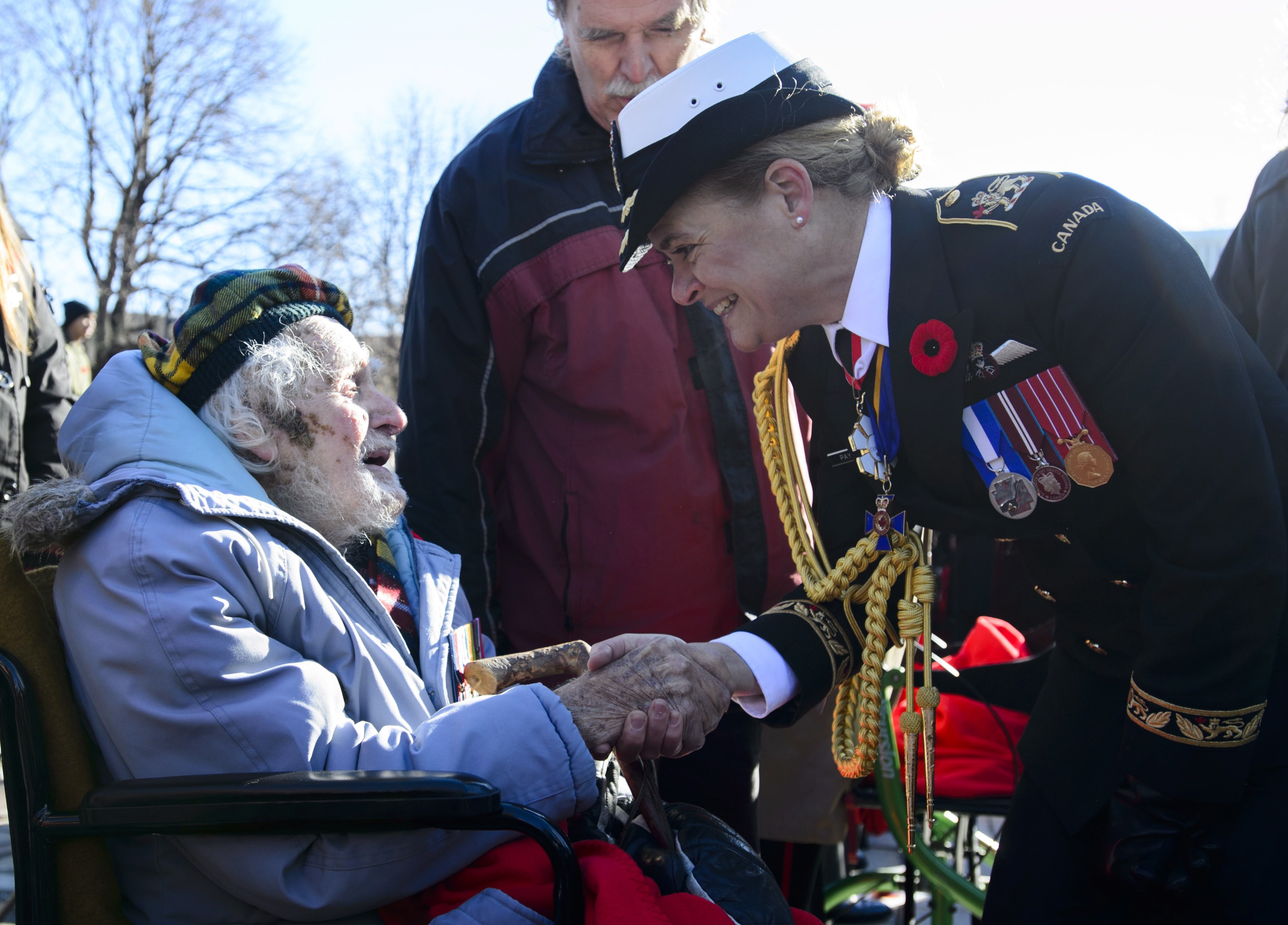 In photos: Remembrance Day ceremonies across Canada - The Globe and Mail
